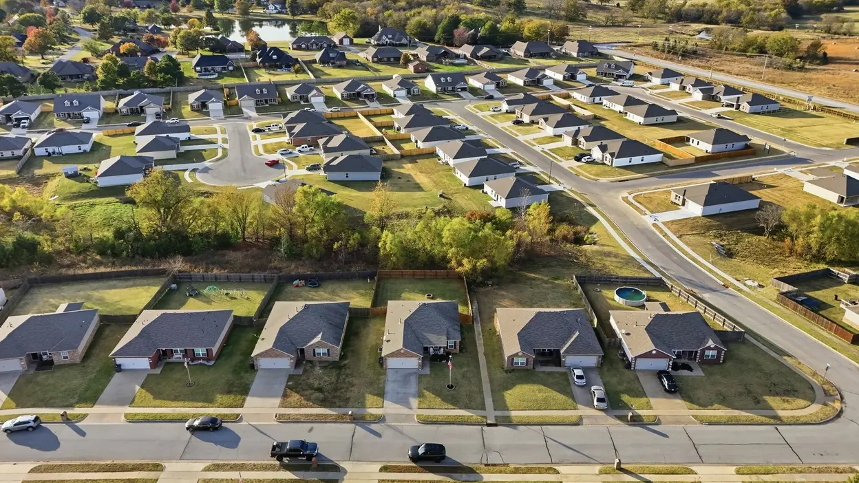 10 Safest Places to Live in Oklahoma | The Places To Live